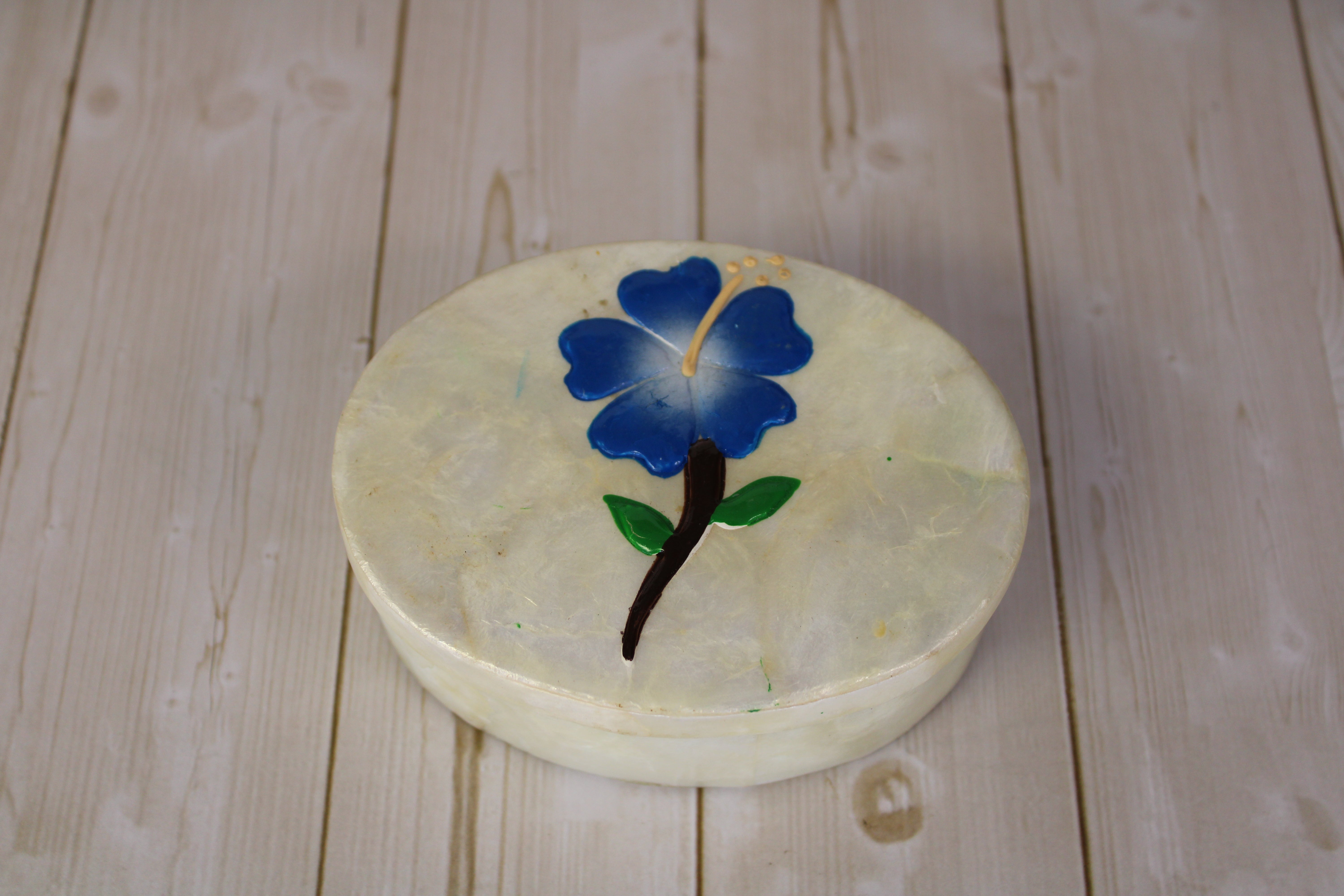 Capiz Oval Shell Box w/ Flower – Beach Bum Seashells